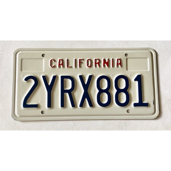 California DMV | Wall Decor | Vintage 99s California Auto Car License ...